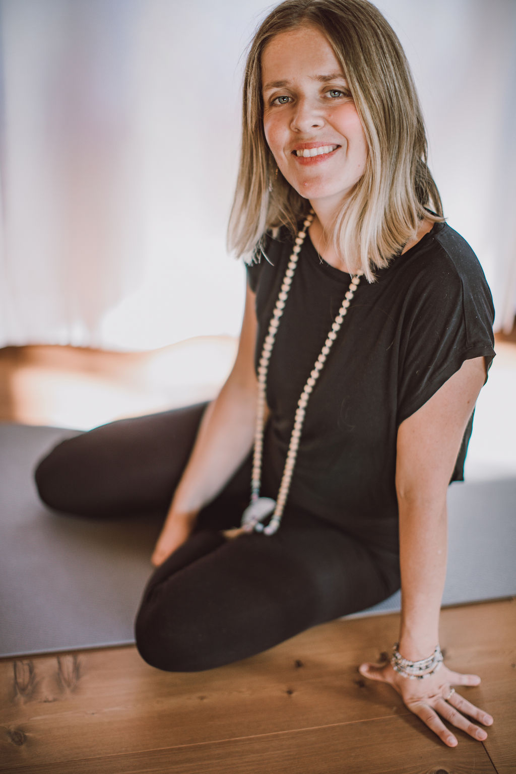 Lisa Klaus - Vinyasa Yoga